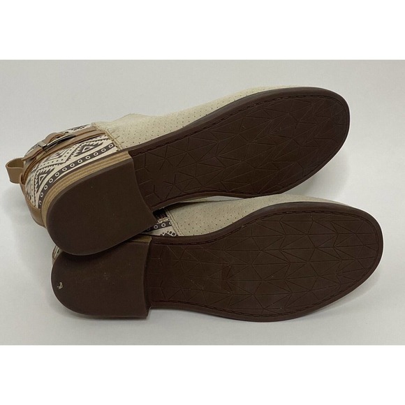 Spenco | Shoes | Spenco Womens Dove Creek Mesa Cream Perforated Comfort ...